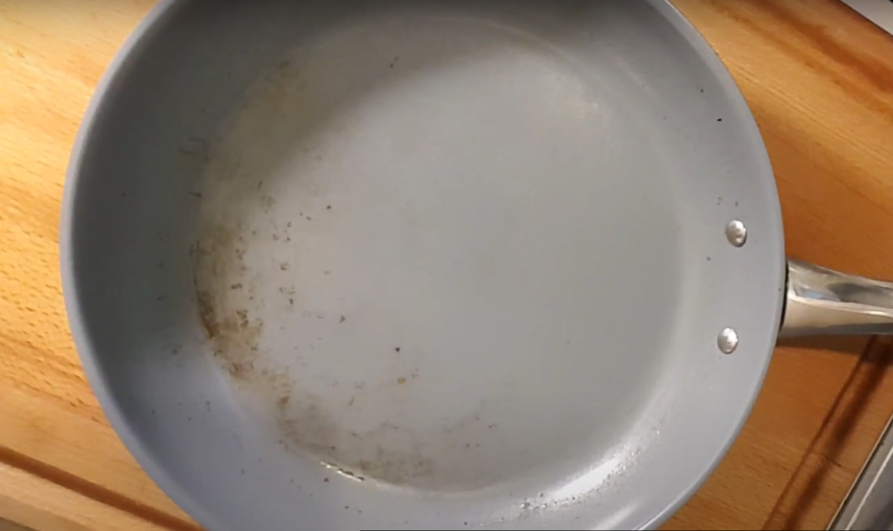 How To Make A Ceramic Pan Non Stick Again (Easiest Way)